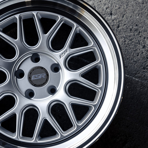 ESR CR1 HYPERSILVER – Fitment Solution Store