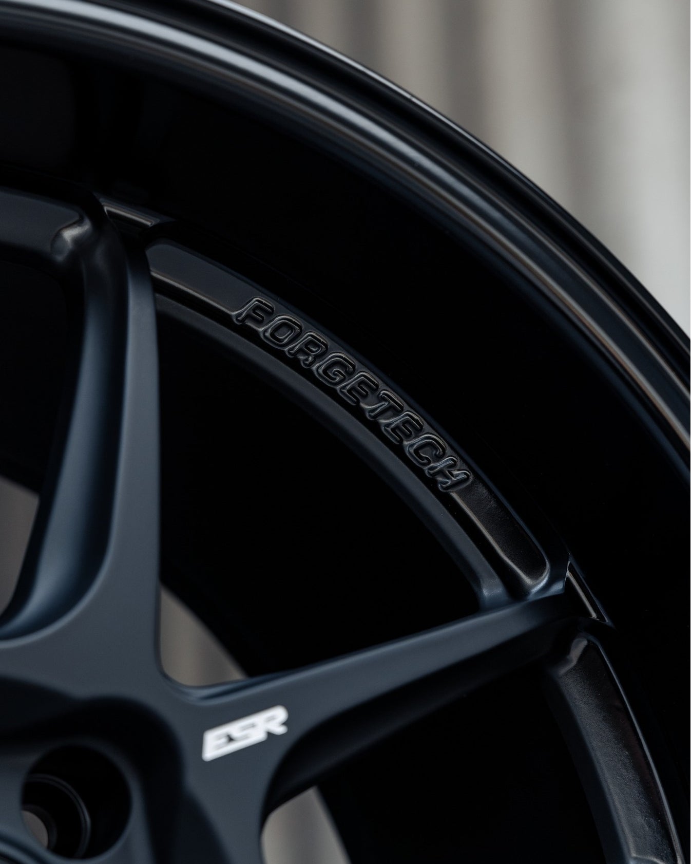 ESR AP8 Matte Black – Fitment Solution Store